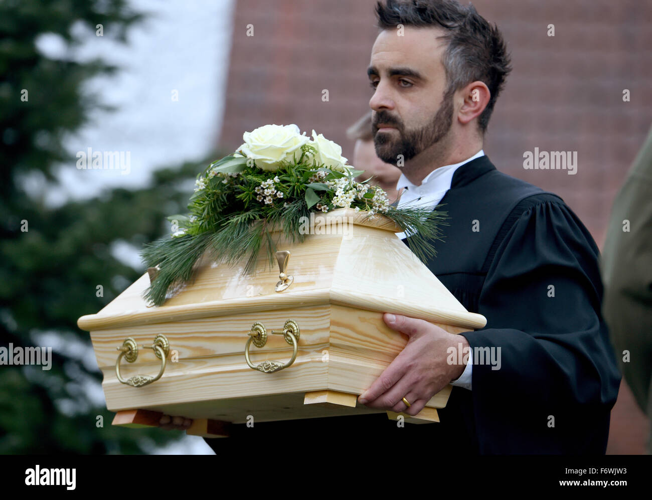 Pictures Of Dead Babies In Caskets