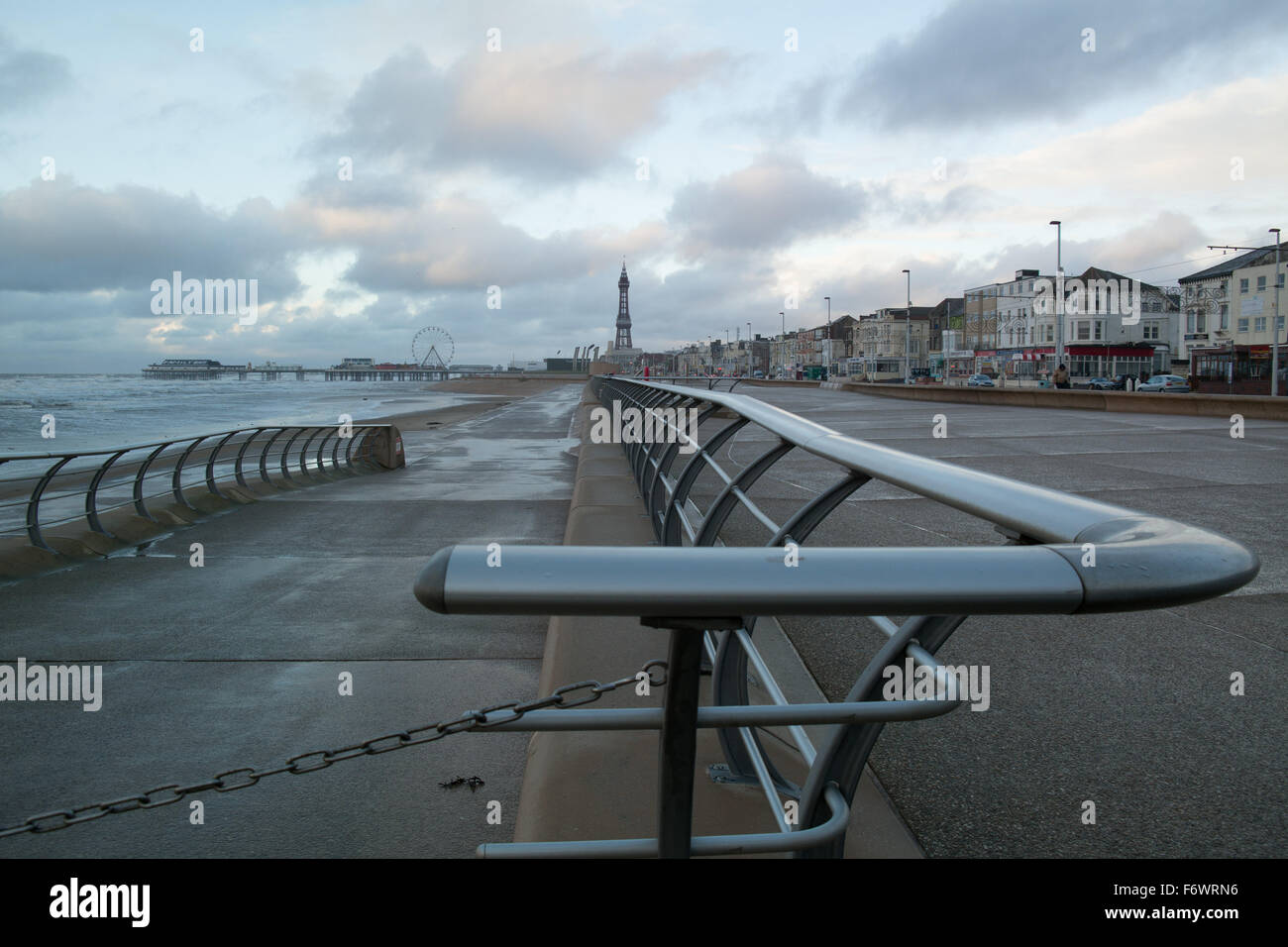 Blackpool, UK. 20th November, 2015. weather News. Heavy showers and ...