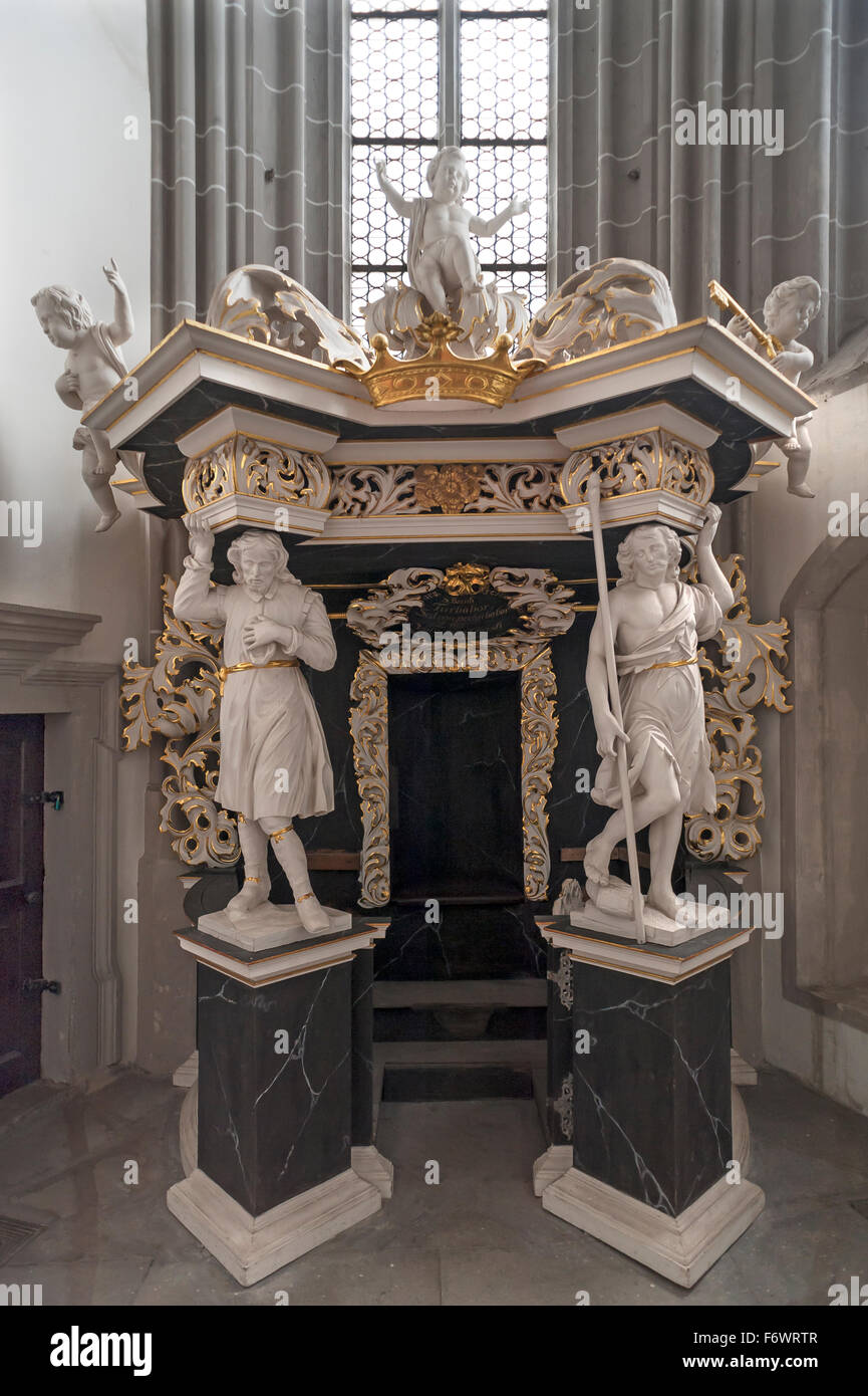 Archdeacon's confessional, 1694, sculptures, barefoot publicans left ...