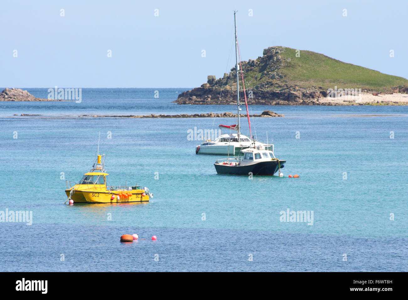 Scilly boats hi-res stock photography and images - Alamy