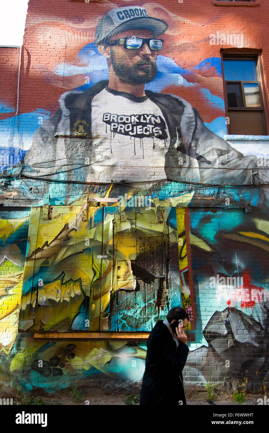 Graffiti in lane way in Toronto, Ontario, Canada Stock Photo - Alamy