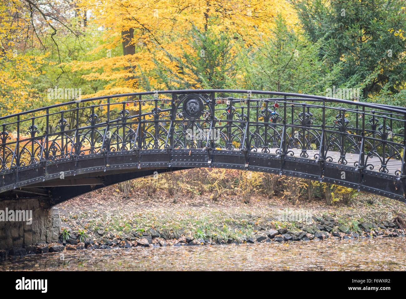 Fallen bridge hi-res stock photography and images - Alamy