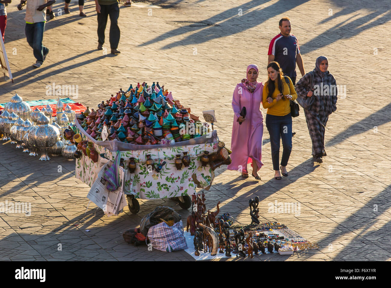 Medieval salesman hi-res stock photography and images - Alamy