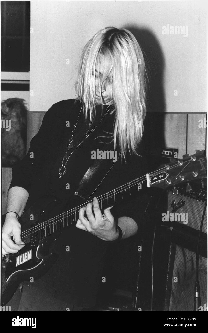 Rock goddess band hi-res stock photography and images - Alamy