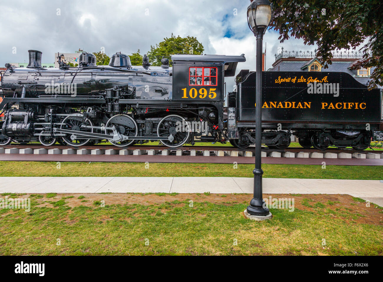 Canadian pacific steam locomotive hi-res stock photography and images ...
