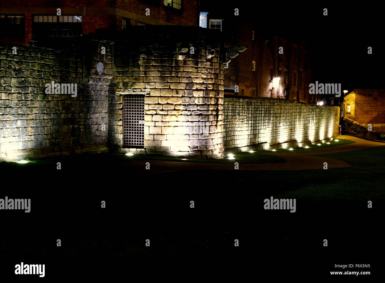 Newcastle town wall hi-res stock photography and images - Alamy