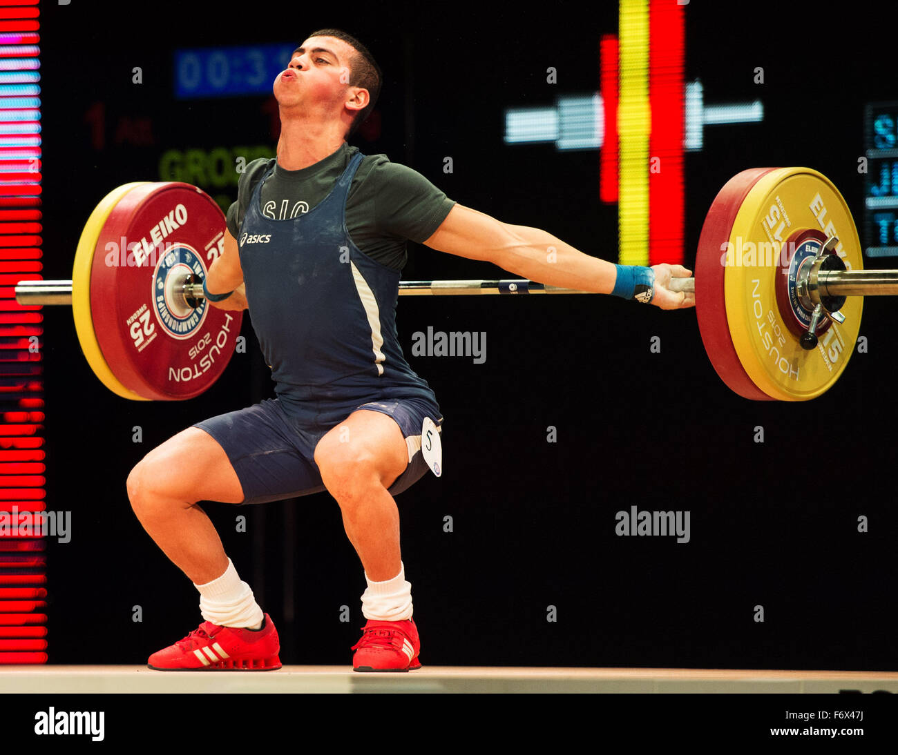 135lbs hi-res stock photography and images - Alamy