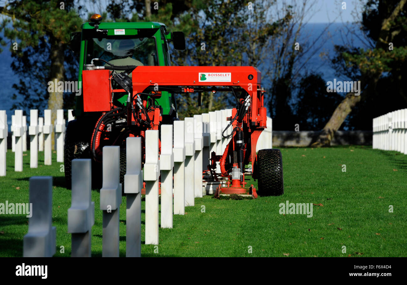 Lawn mowing in normandy american cemetery hi-res stock photography and ...