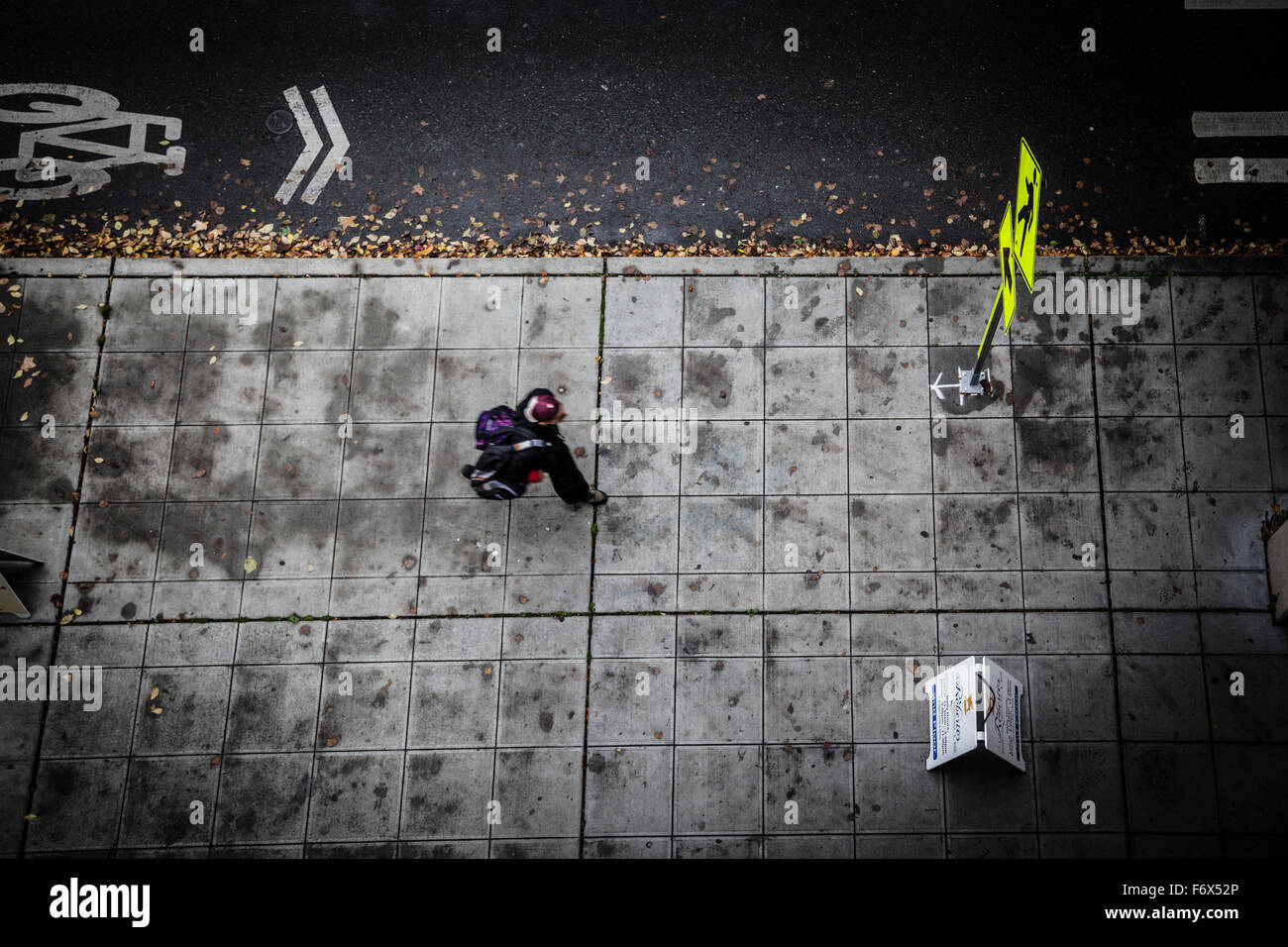 Aerial view empty sidewalk hi-res stock photography and images - Alamy