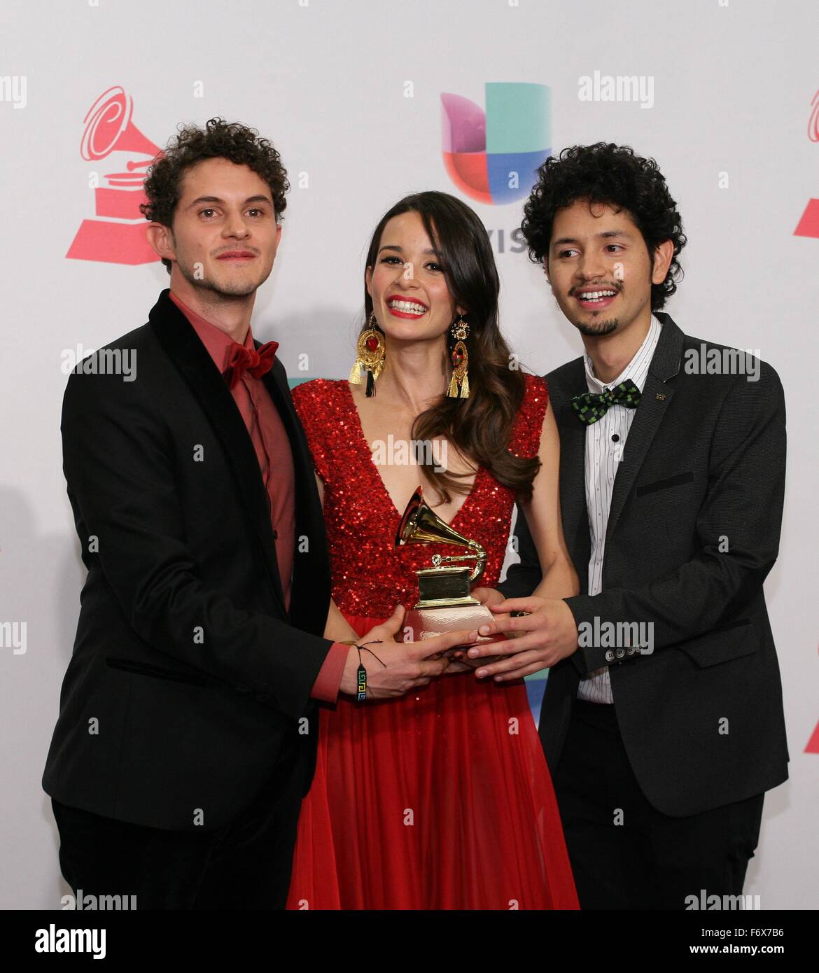 Las Vegas, NV, USA. 19th Nov, 2015. Monsieur Perine in the press room ...