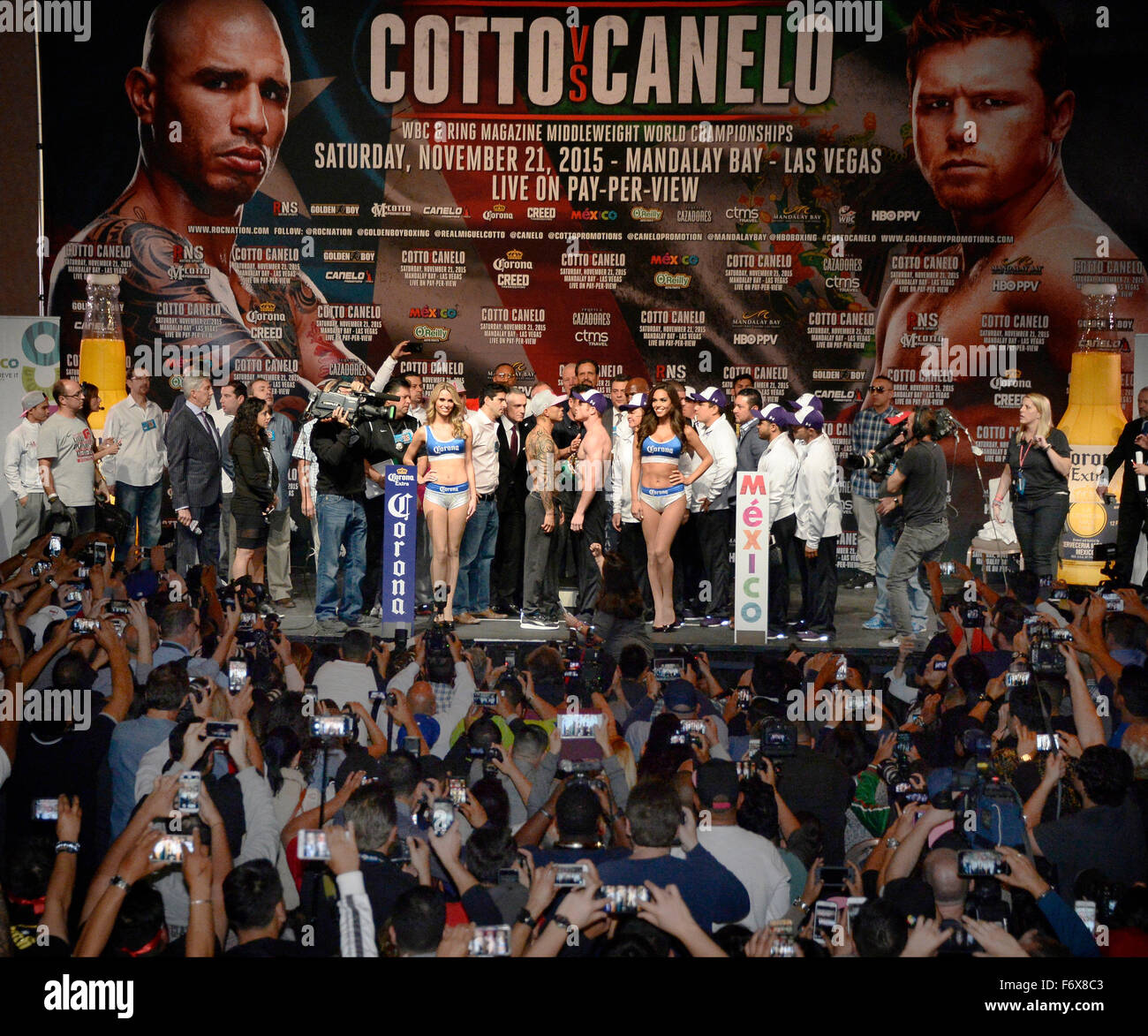 Over crowed hi-res stock photography and images - Alamy