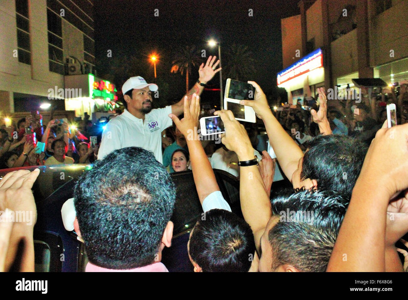 Ms pacman hi-res stock photography and images - Alamy