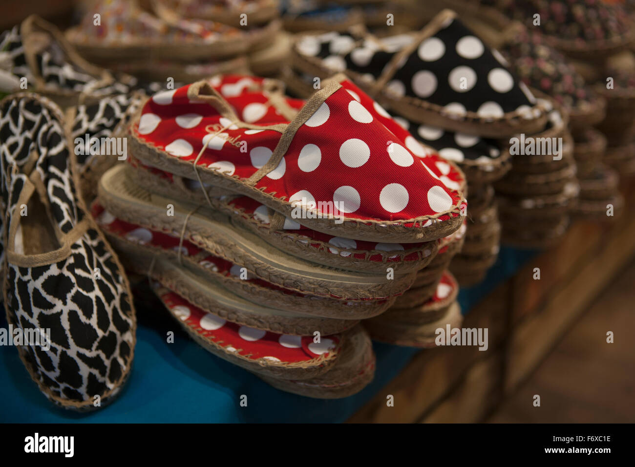Traditional basque clothing hi-res stock photography and images - Alamy