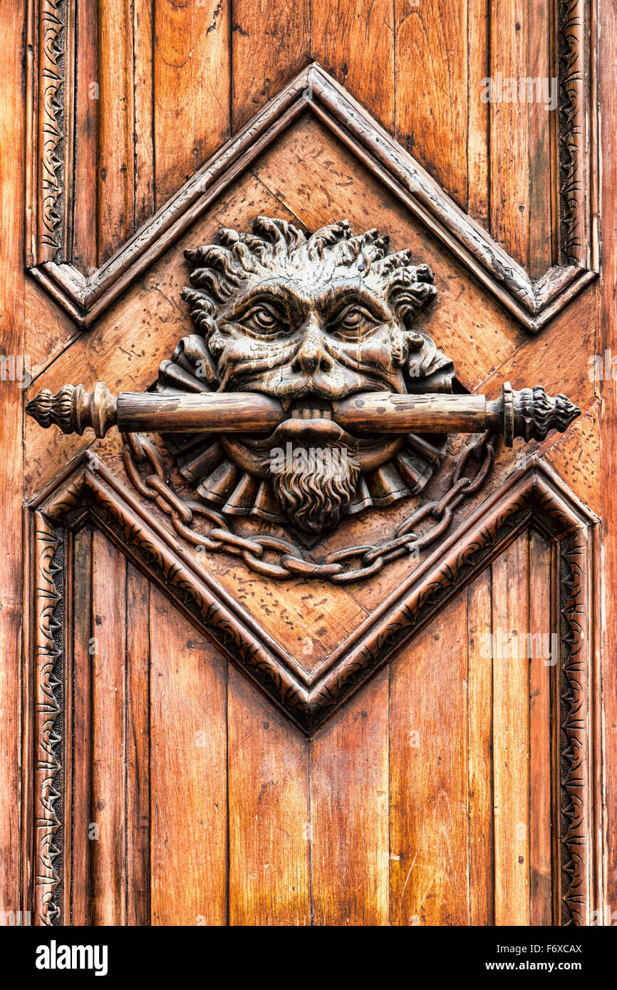 1700s church door hi-res stock photography and images - Alamy