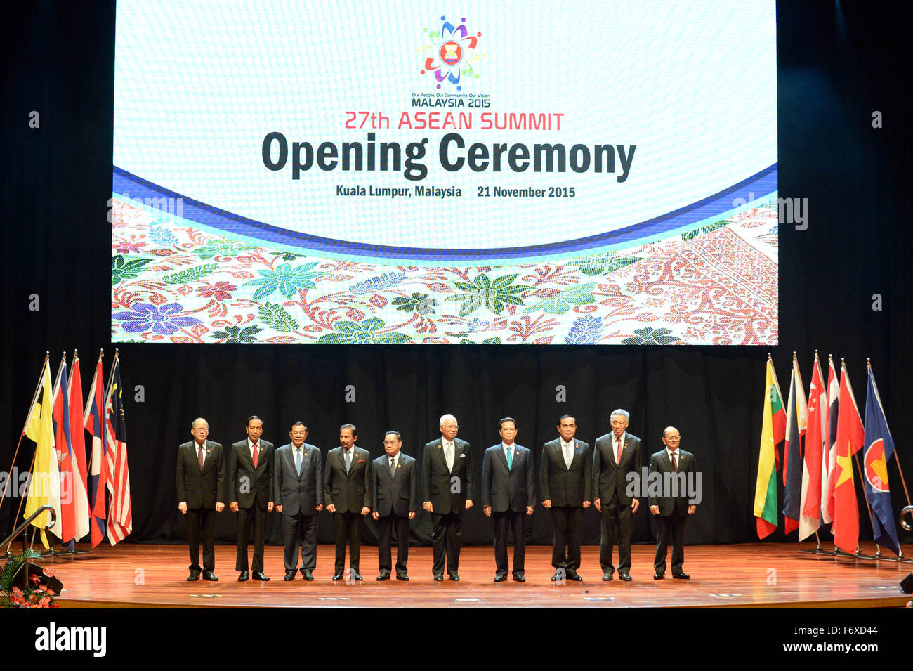 Kuala Lumpur. 21st Nov, 2015. Leaders pose for group photos during the ...