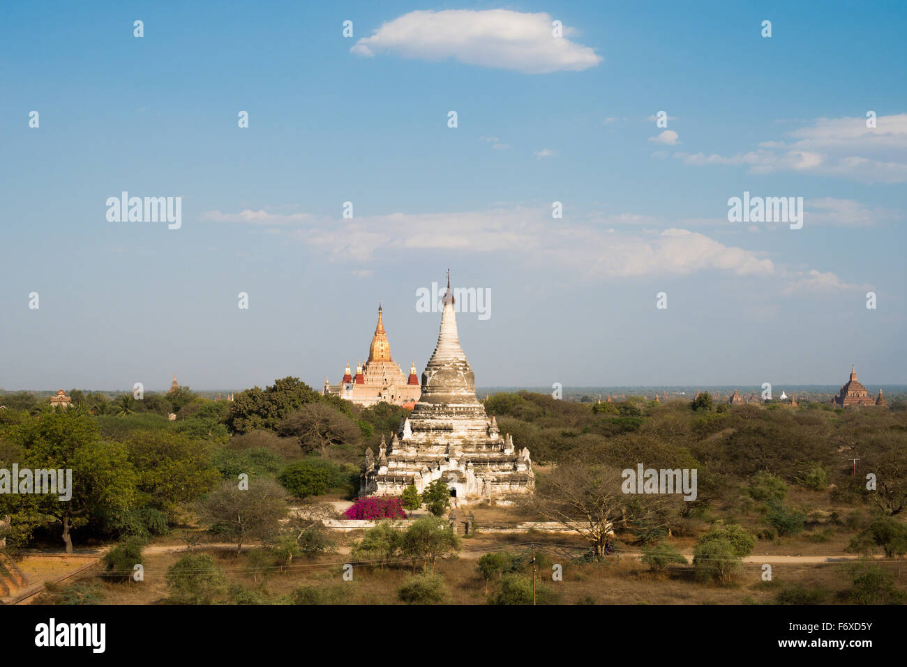 Shwegugyi paya hi-res stock photography and images - Alamy