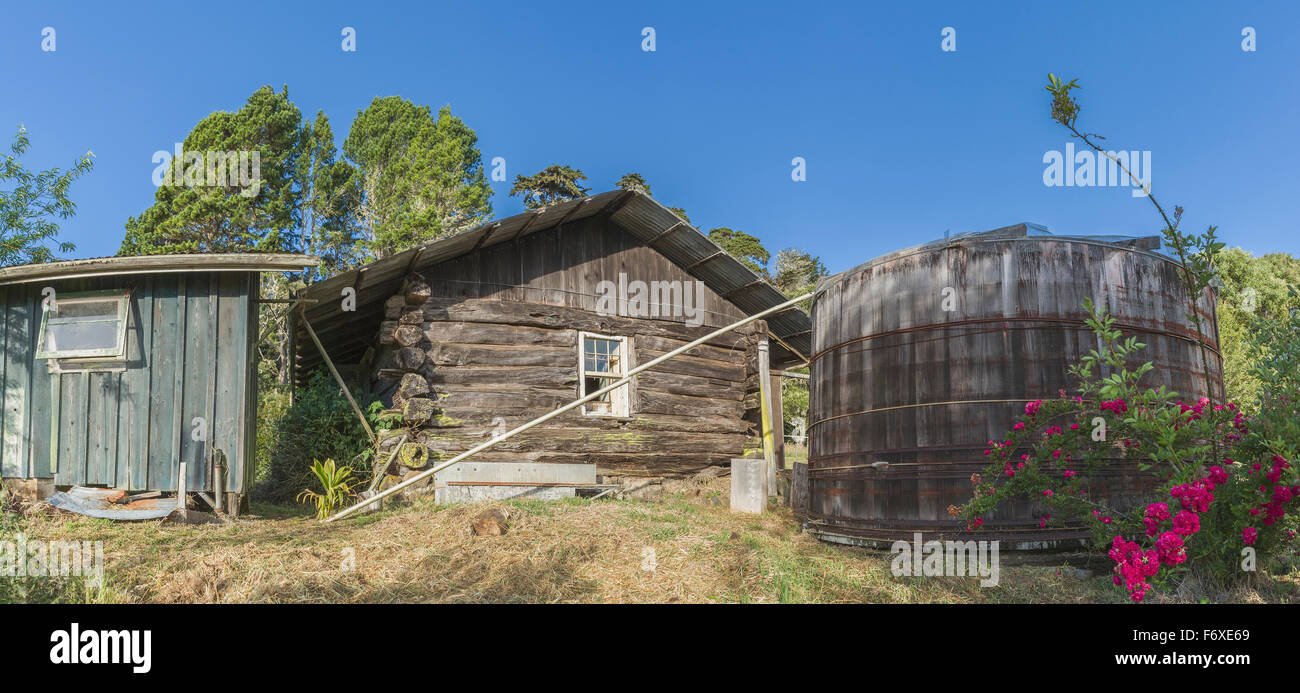 Old Settler's Cabin Of Solid Koa Logs With Bougainvillea Near Redwood ...