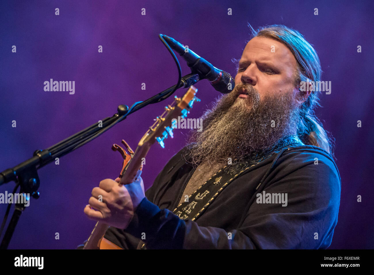 Detroit, Michigan, USA. 20th Nov, 2015. JAMEY JOHNSON performing on his ...