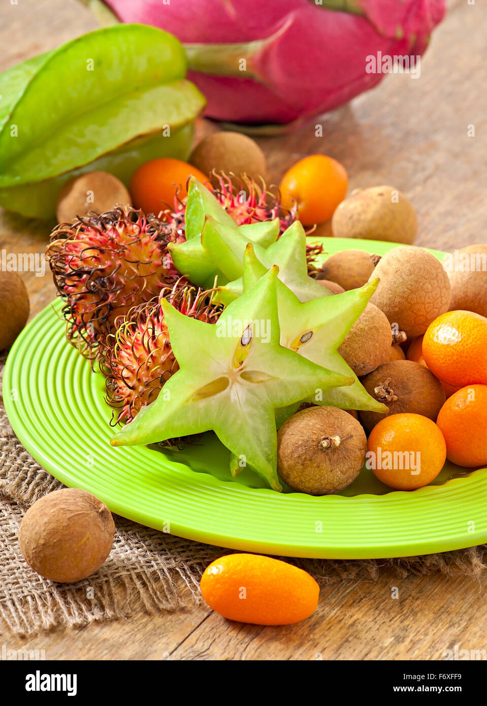 Dragon eye fruit hi-res stock photography and images - Alamy