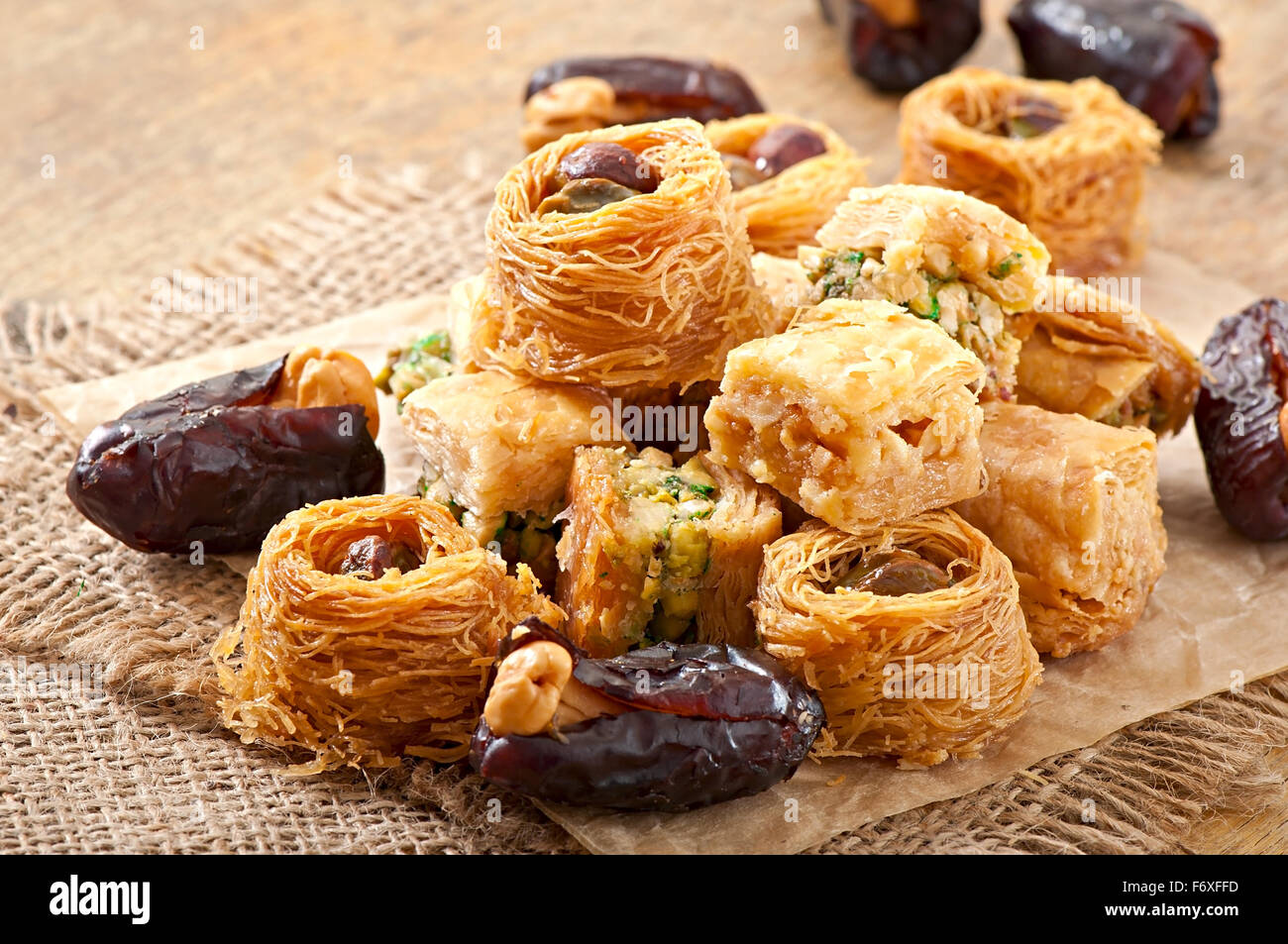 Persian sweets hi-res stock photography and images - Alamy