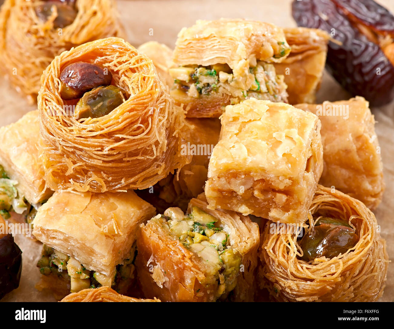 Arab Sweets Stock Photos & Arab Sweets Stock Images - Alamy