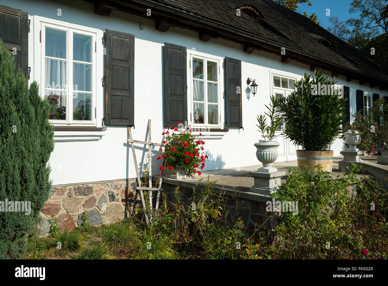 Manor house in skansen in Sierpc, Masovian Voivodeship, Poland Stock ...