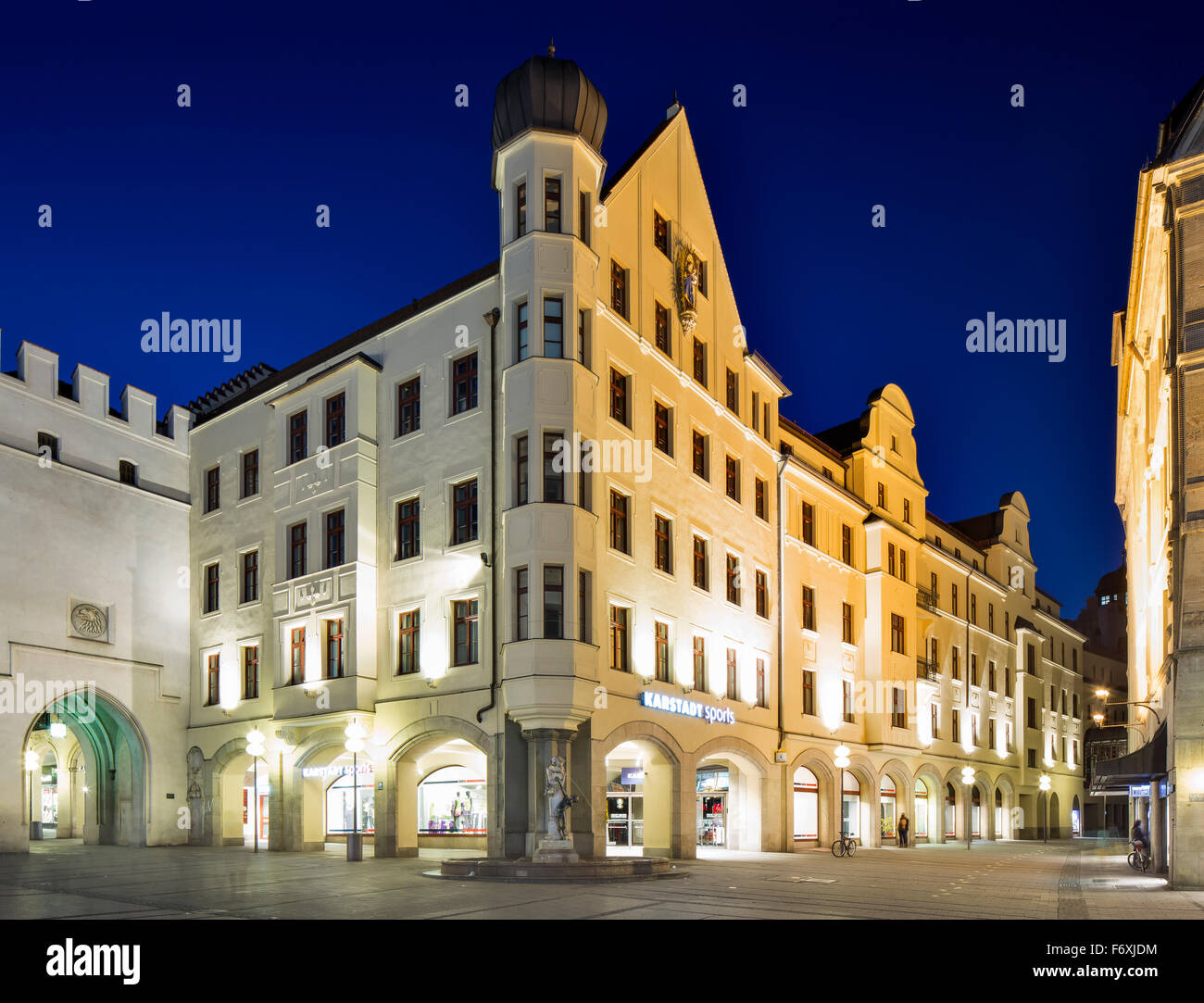 Oberpollinger shopping arcade, Karstadt Sports, pedestrianized ...