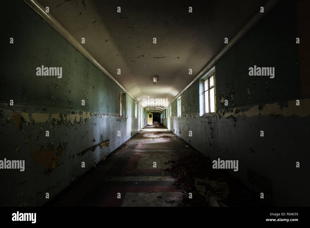 inside view of a deserted run down building Stock Photo - Alamy
