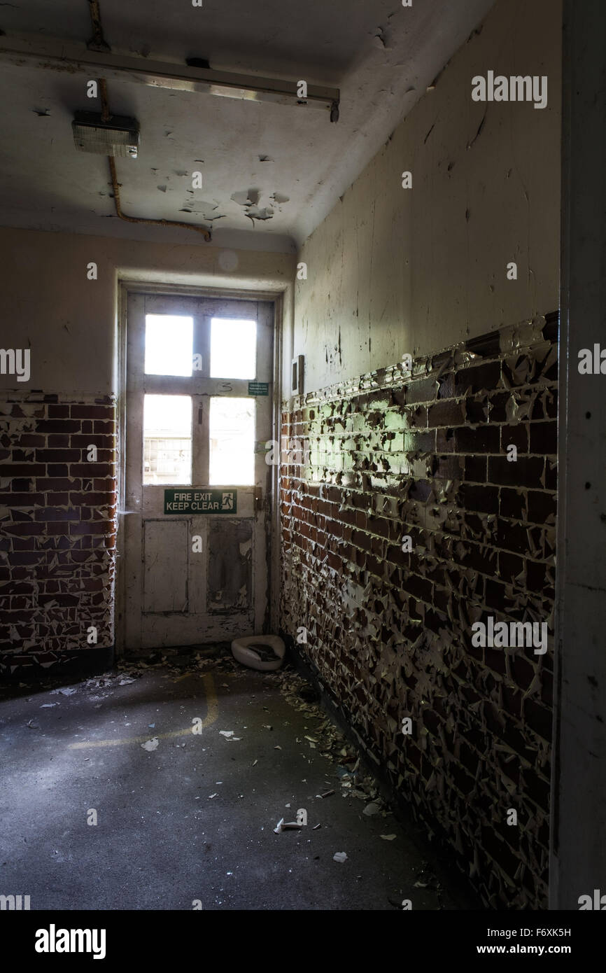 inside view of a deserted run down building Stock Photo - Alamy