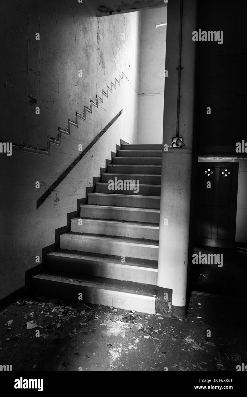 Run down building texture Black and White Stock Photos & Images - Alamy