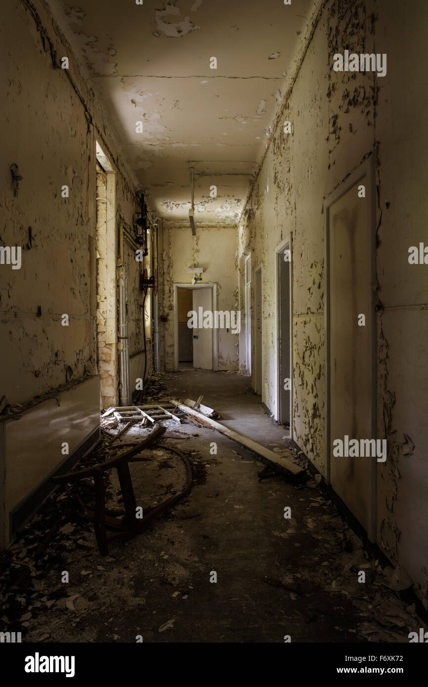 inside view of a deserted run down building Stock Photo - Alamy