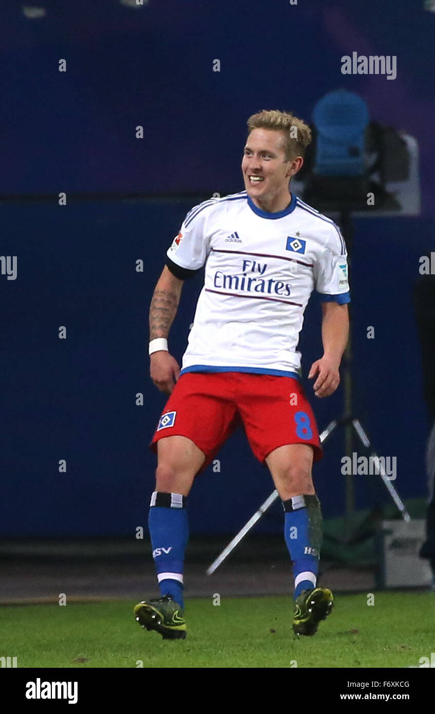 Hamburg, Germany. 20th Nov, 2015. Hamburg's Lewis Holtby celebrates his ...