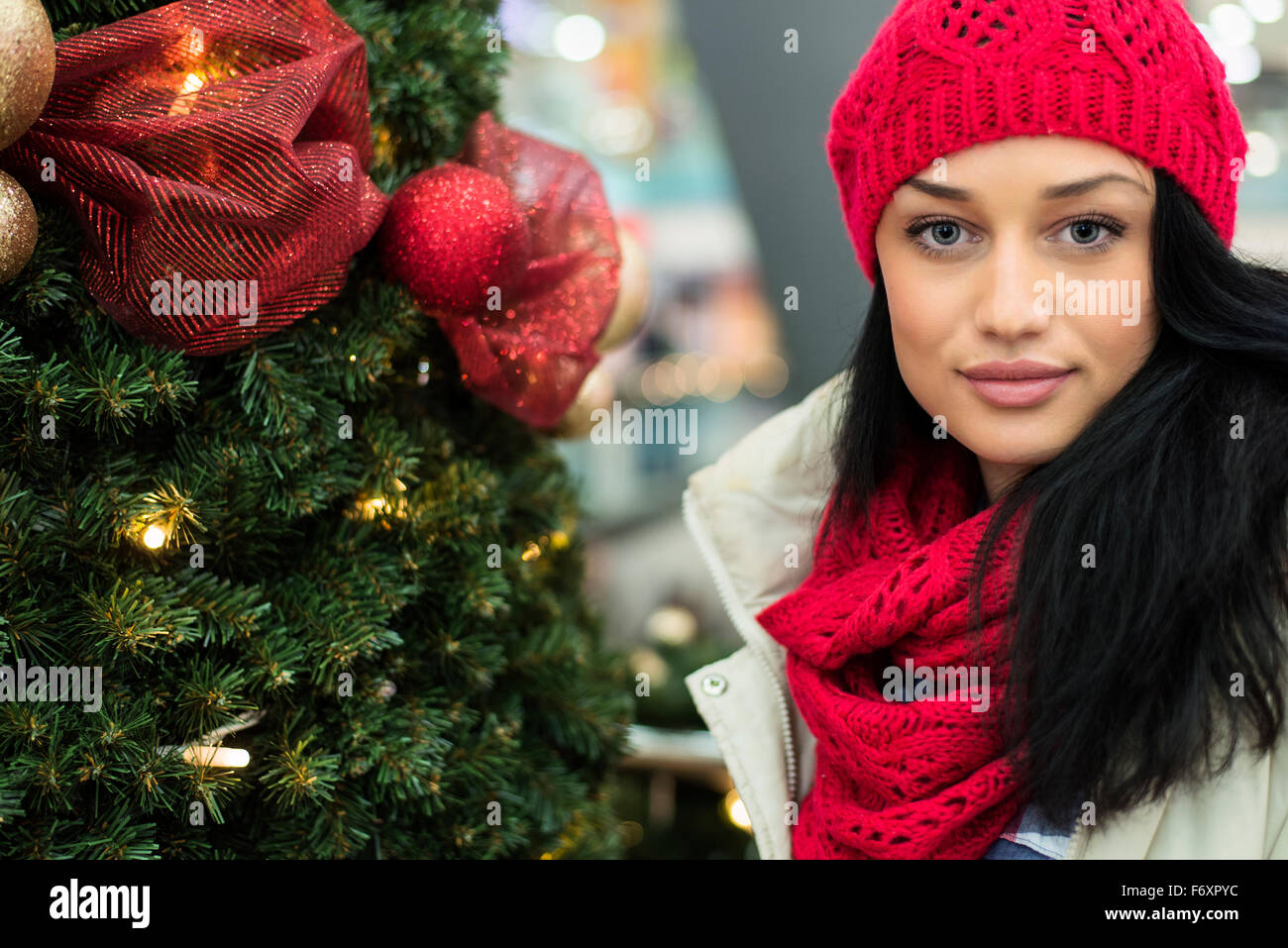 Pretty girl hi-res stock photography and images - Alamy