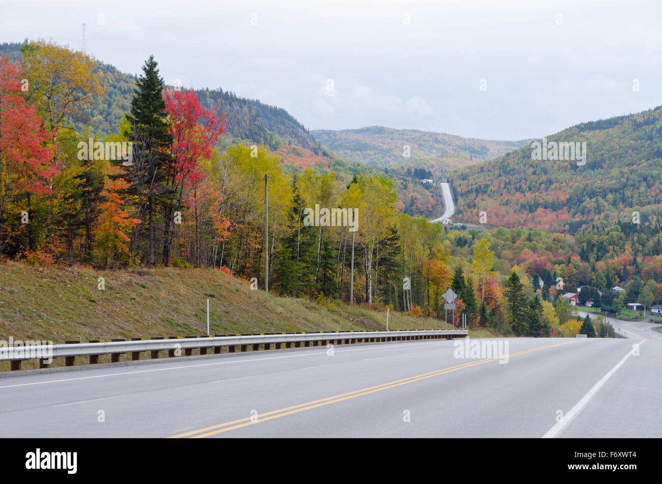 Quebec road signs hi-res stock photography and images - Alamy