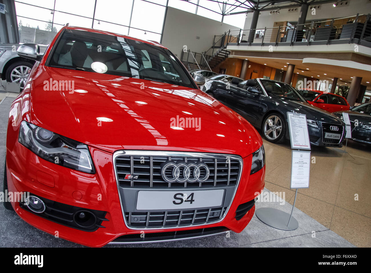 Audi car dealership Stock Photo - Alamy