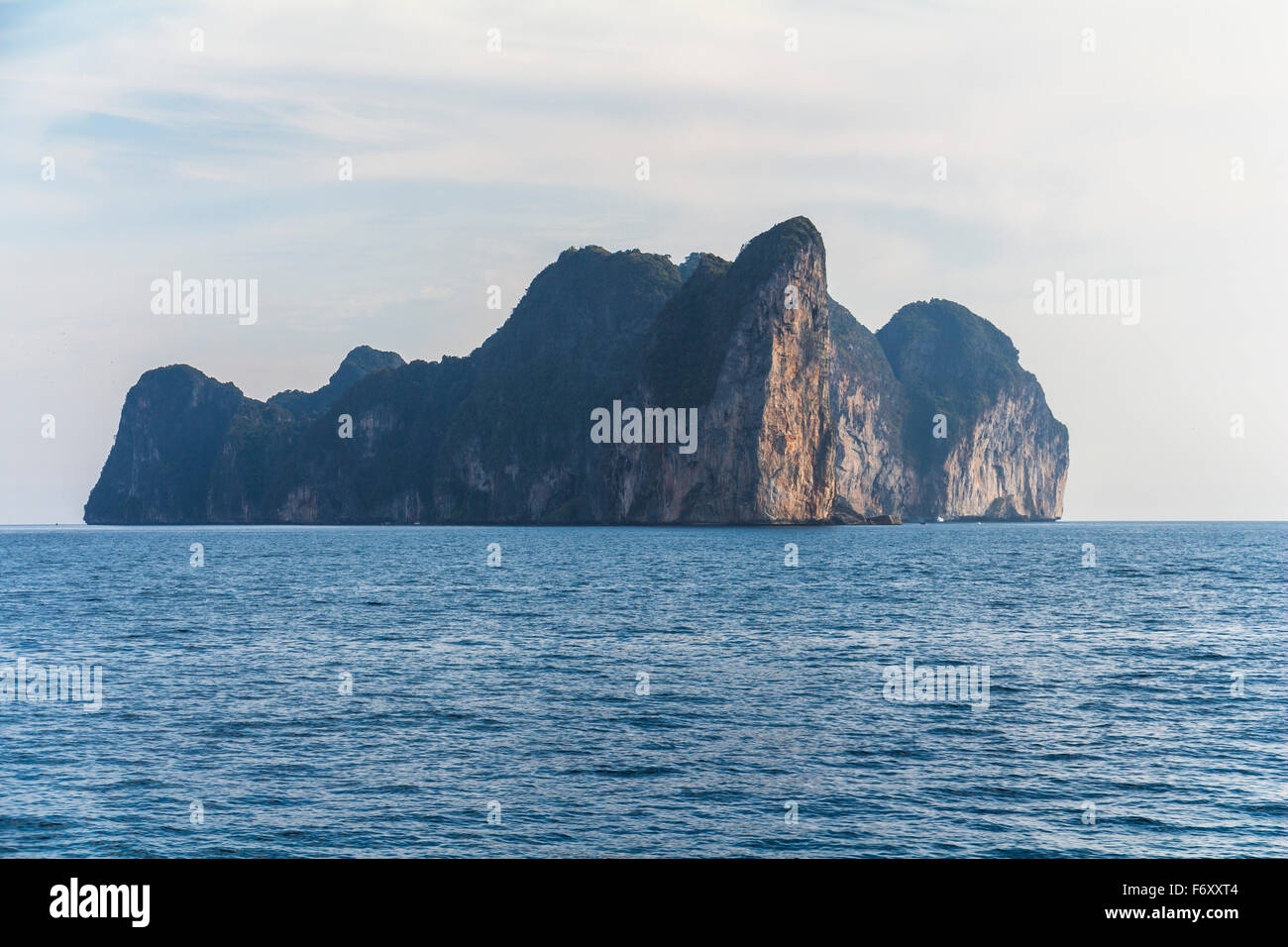 Koh Phi-Phi Lee view Stock Photo - Alamy