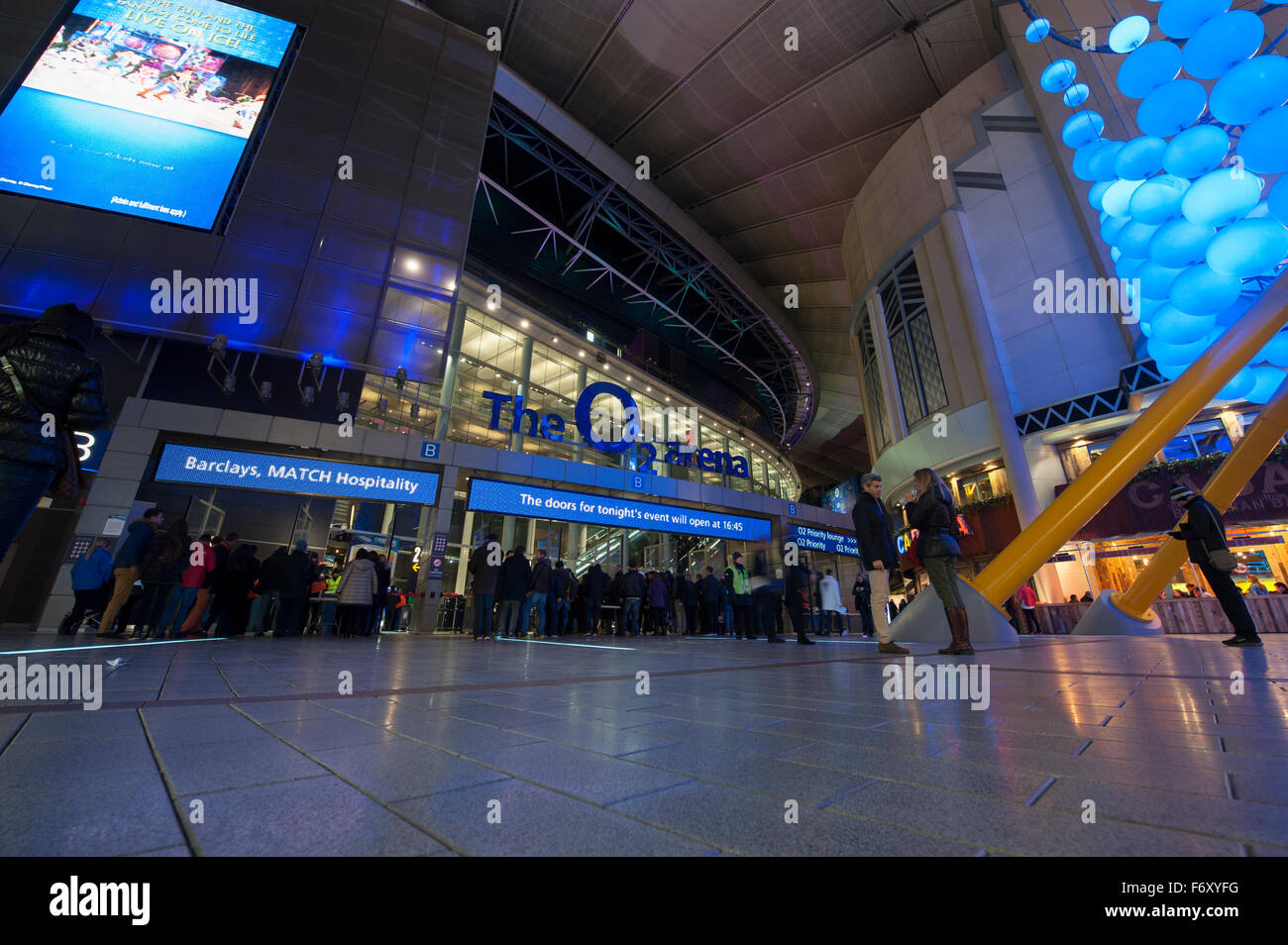 O2 Arena, London, UK. 21st November, 2015. Barclays ATP World Tour ...
