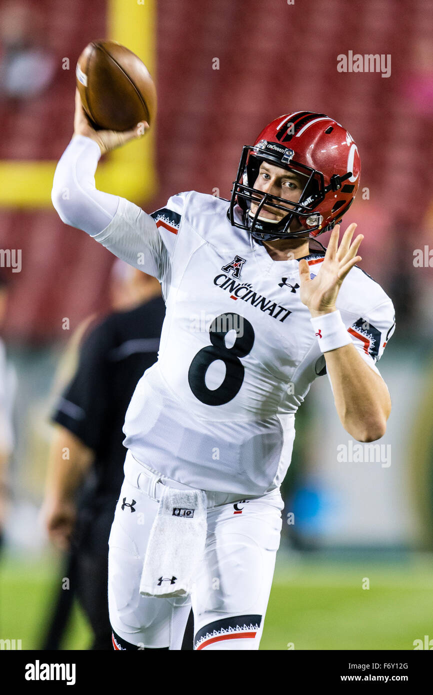 November 20, 2015: Cincinnati Bearcats quarterback Hayden Moore #8 ...