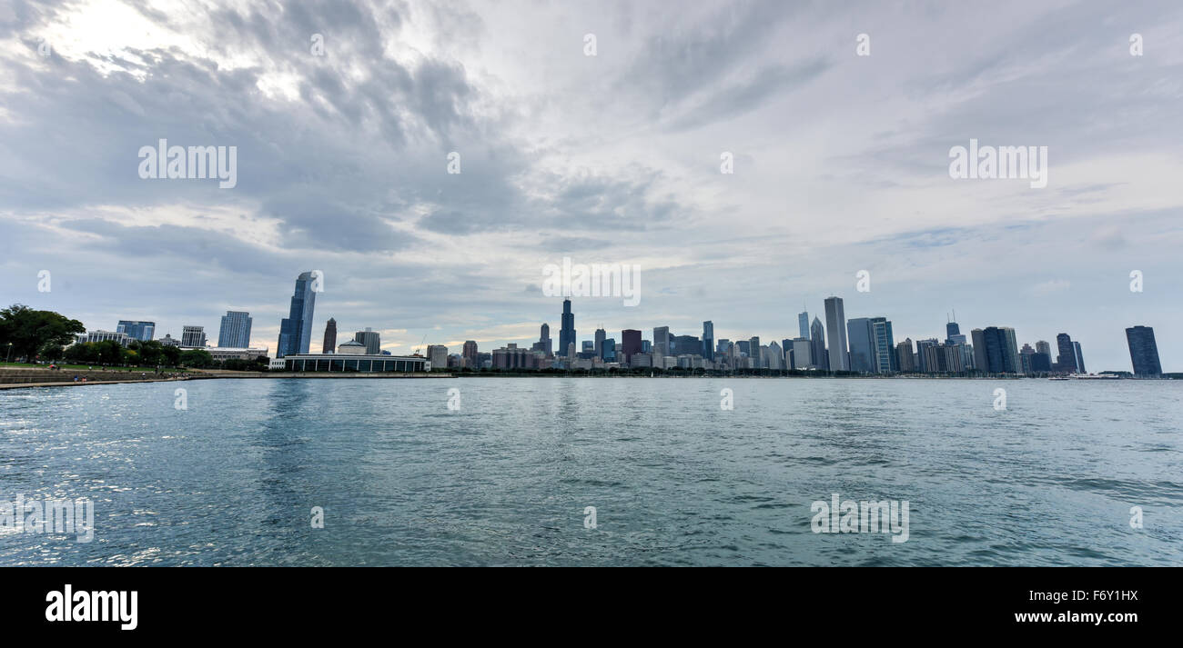 Chicago over the water hi-res stock photography and images - Alamy
