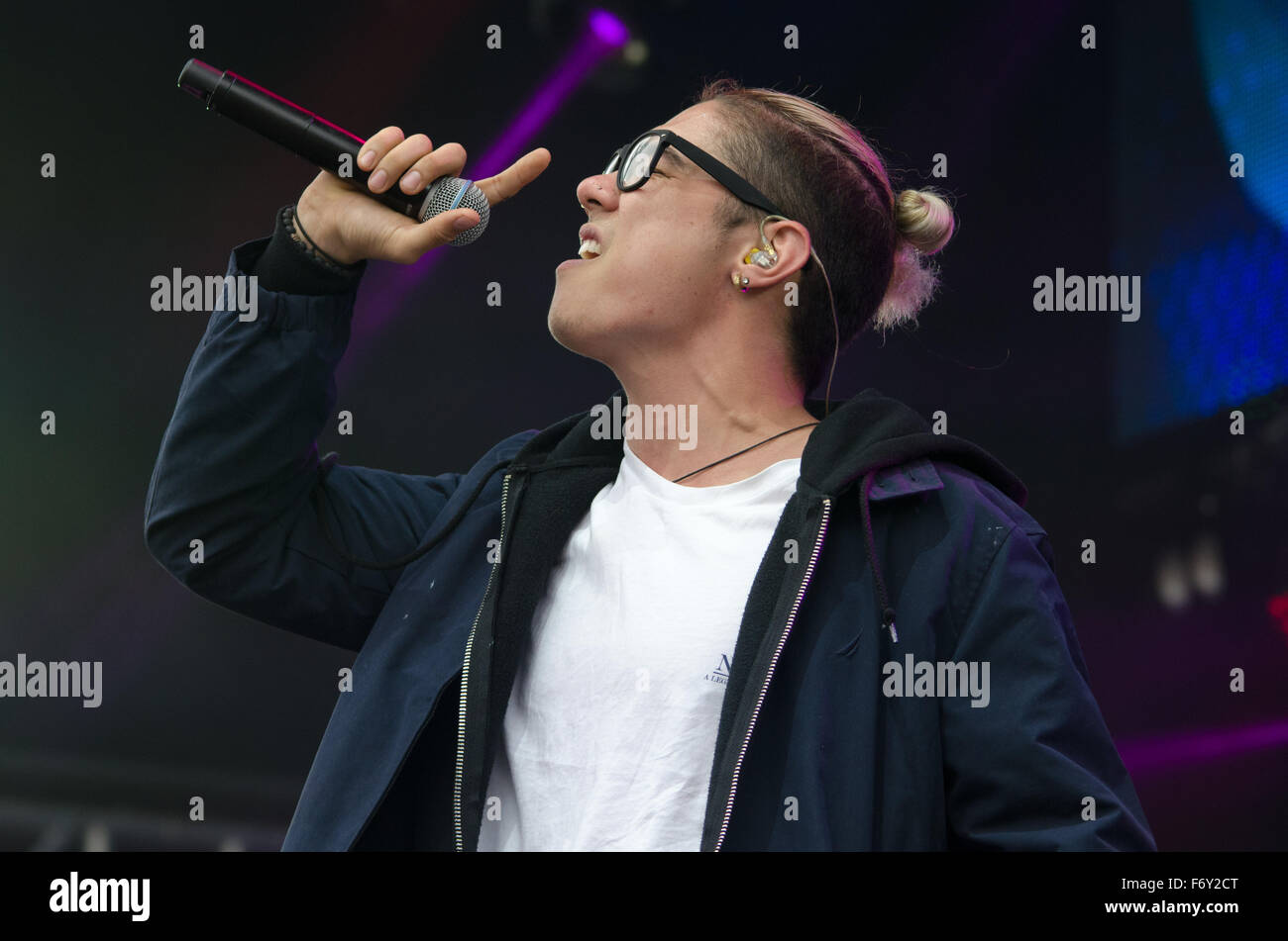 Sydney, Australia. 21st Nov, 2015. William Singe performed at the 2015 ...