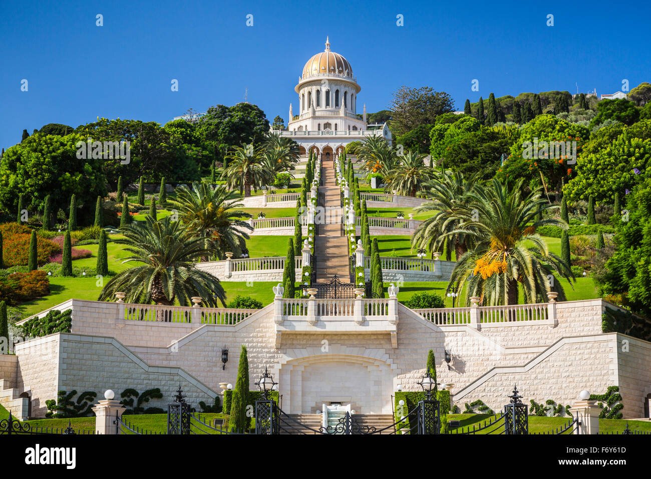 The Baha'i Shrine and Gardens on the slopes of Mount Carmel in Haifa ...