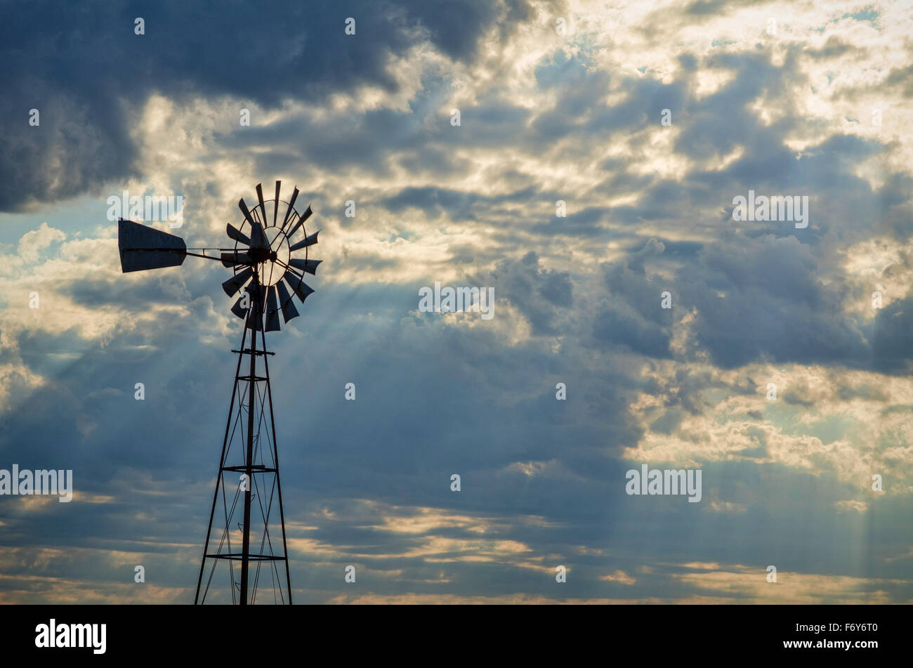 Well windmill hi-res stock photography and images - Alamy