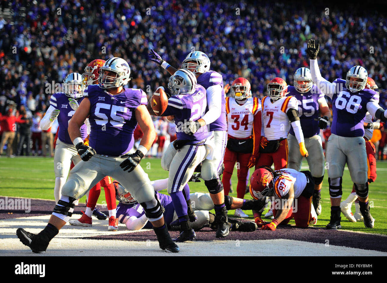 Manhattan, Kansas, USA. 21st Nov, 2015. Kansas State Wildcats offensive ...
