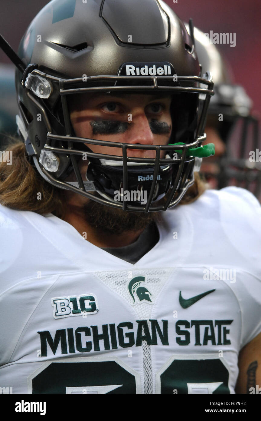 Columbus, Ohio, USA. 21st Nov, 2015. Jon Reschke #33 during the ...