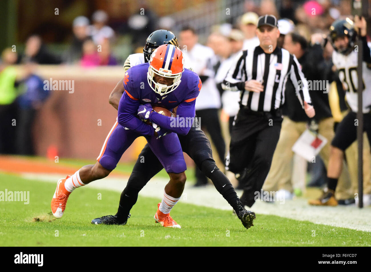 Clemson Wide Receiver Artavis Scott High Resolution Stock Photography ...