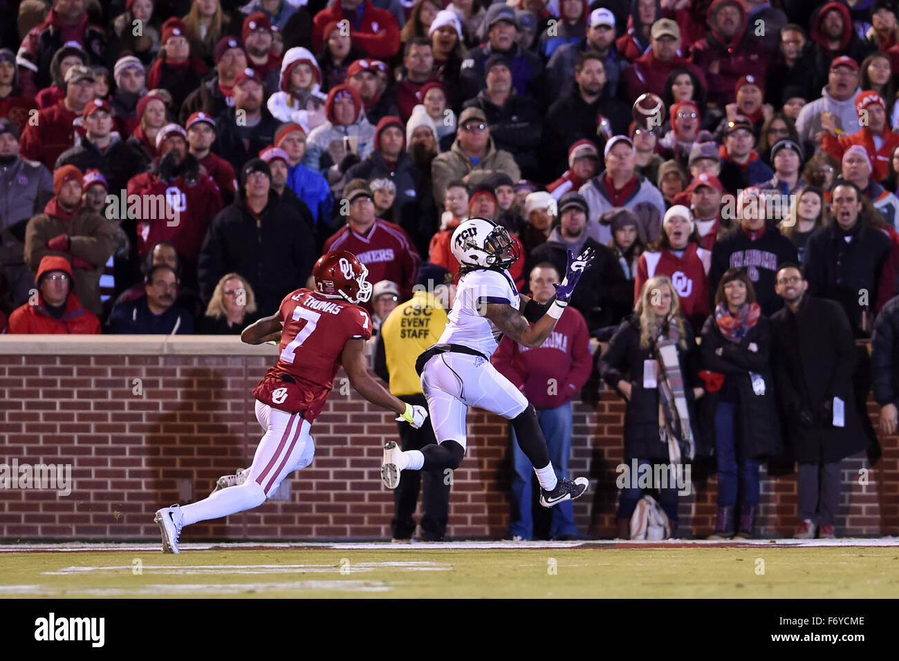 Norman, Oklahoma, USA. 21st Nov, 2015. TCU Horned Frogs wide receiver ...