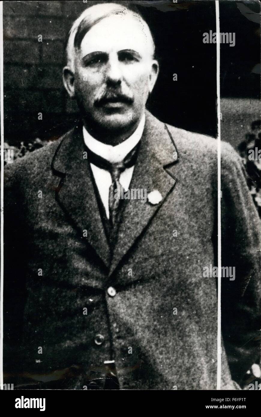 Split atom hi-res stock photography and images - Alamy