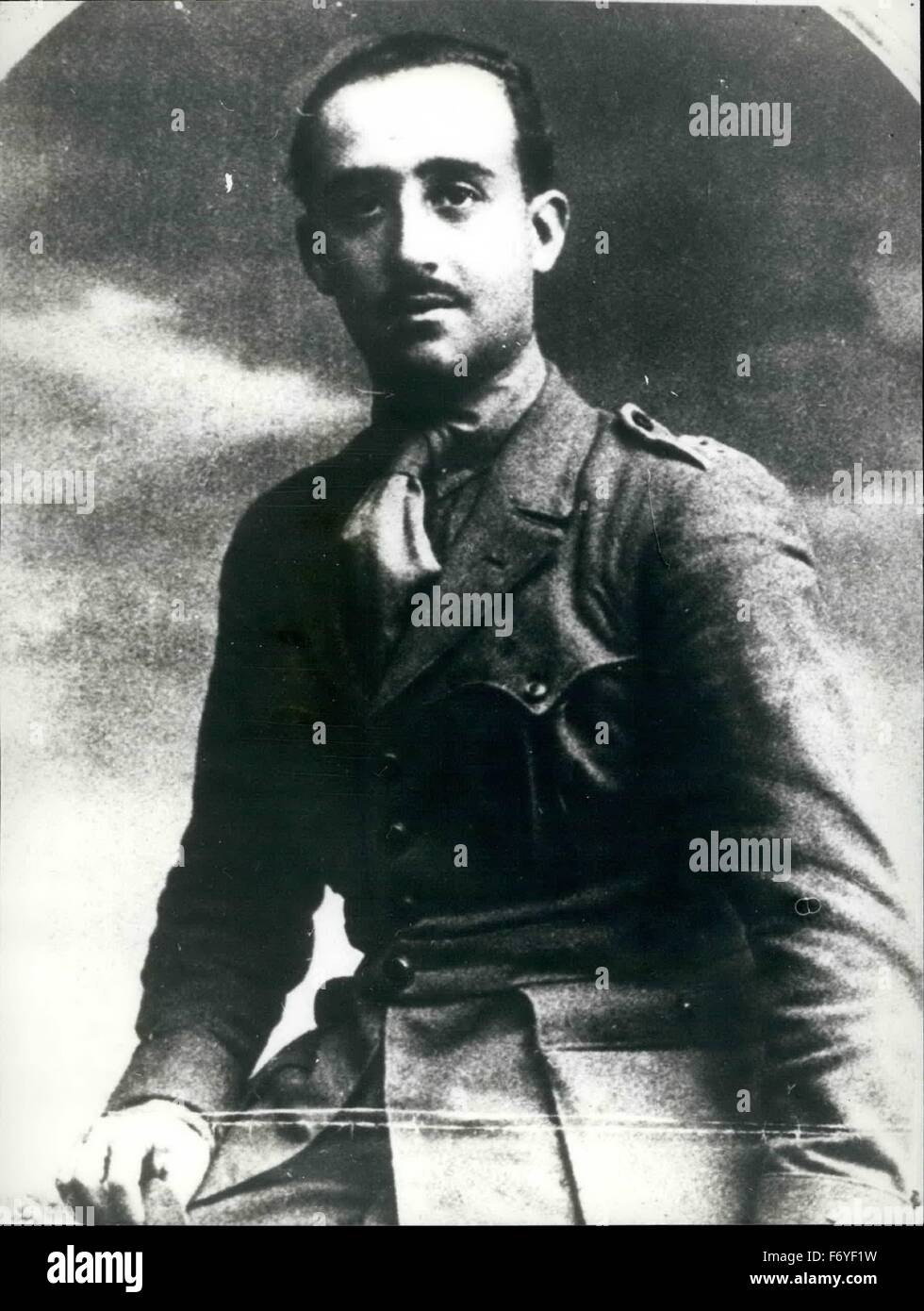 1925 - General Franco as a young man. © Keystone Pictures USA/ZUMAPRESS ...
