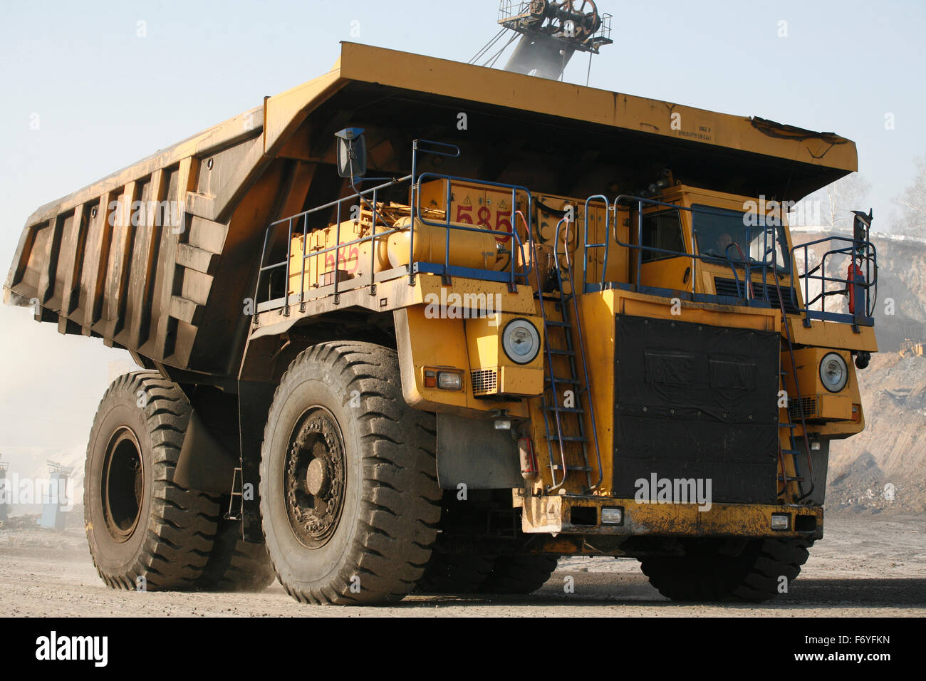 Big yellow mining truck Stock Photo - Alamy