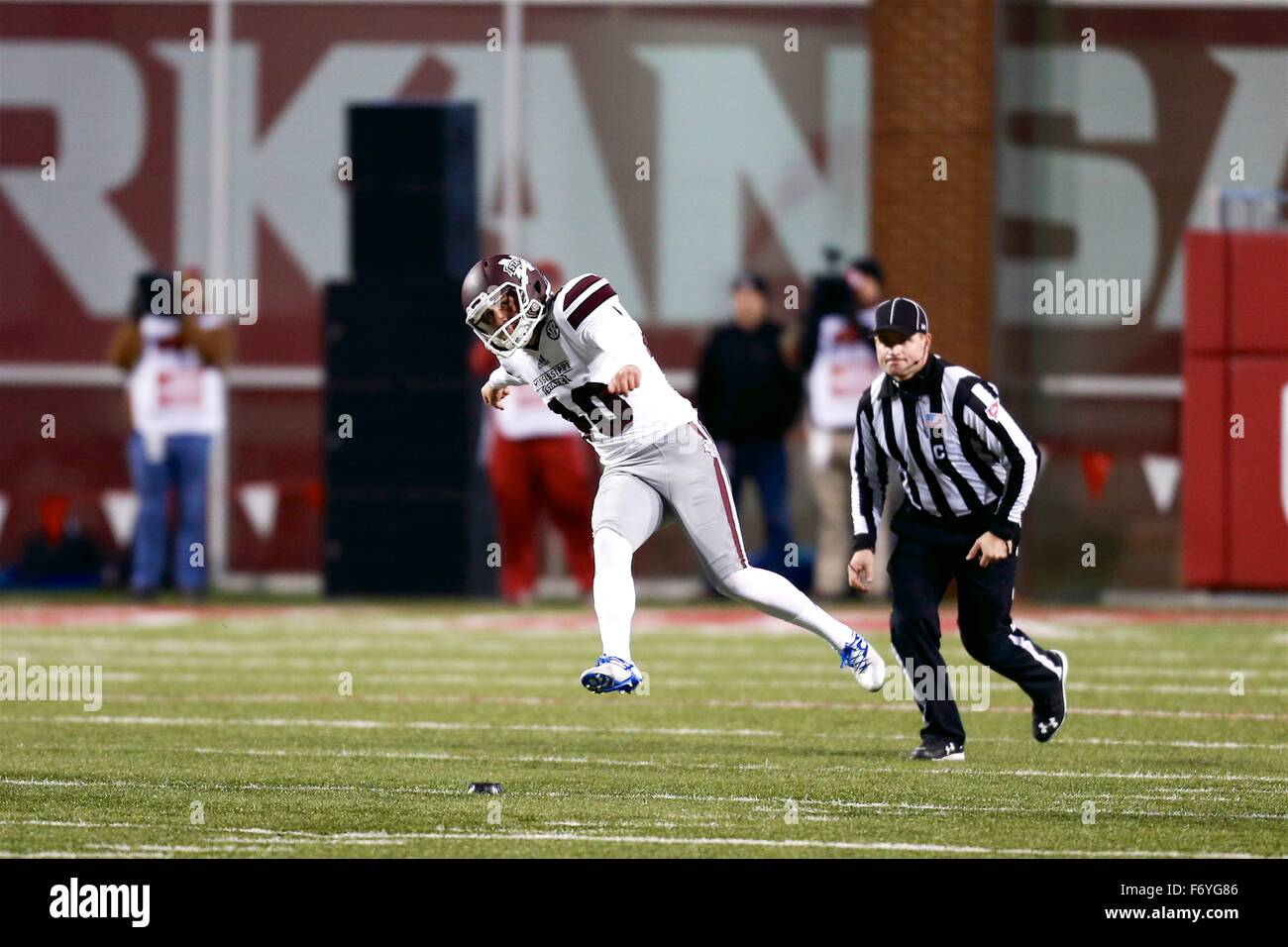 NOV 21, 2015: Mississippi State kicker Devon Bell #40 watches to his ...
